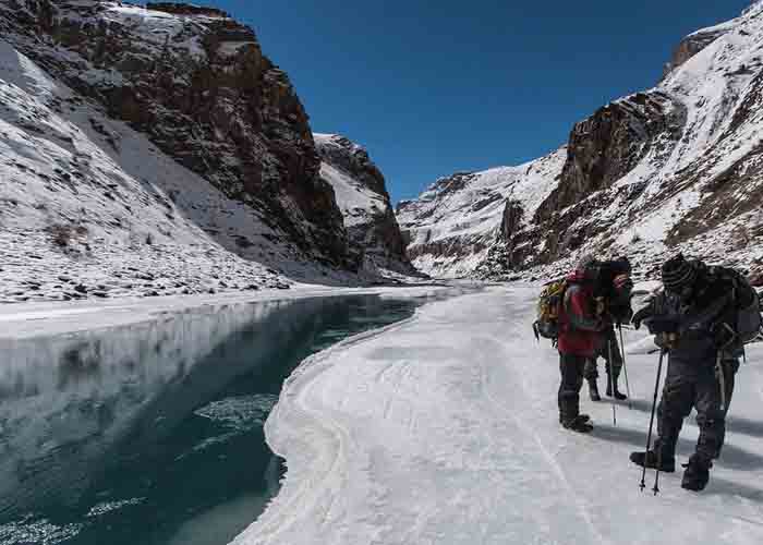 Chadar Trek (The Frozen River) Itinerary, Dates & Price | Book Now